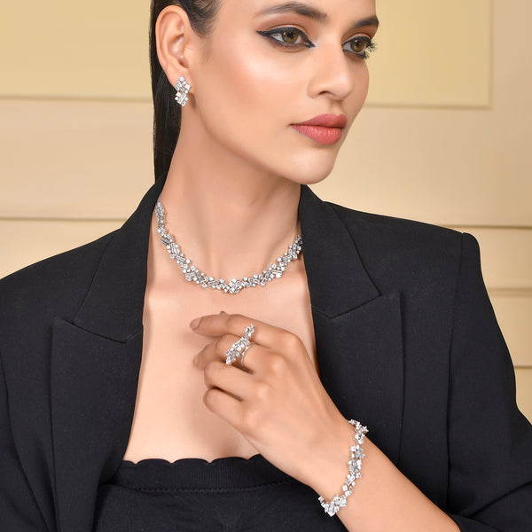 Mosaic Sleek Elegance Ring – VOYLLA