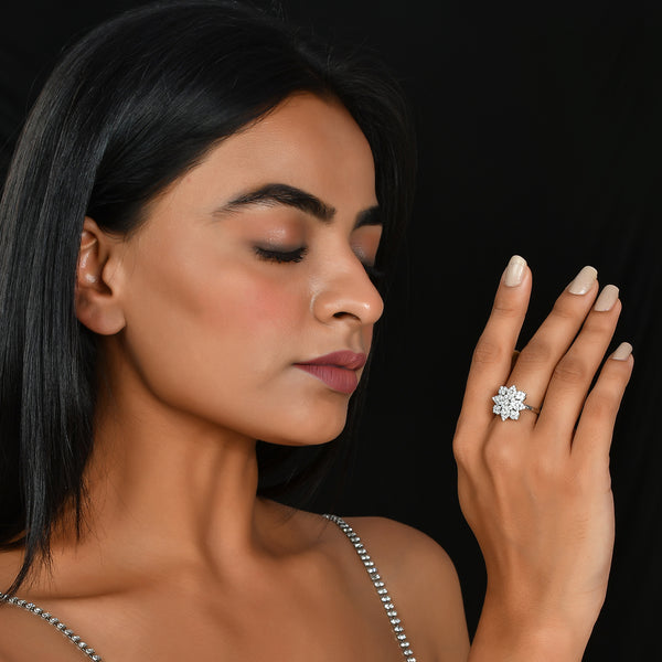 Taj Shakila Ring – VOYLLA