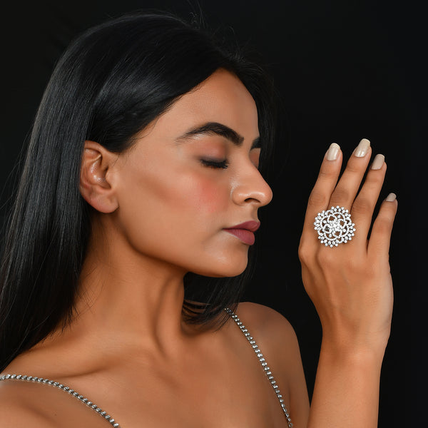 Taj Azra Ring – VOYLLA