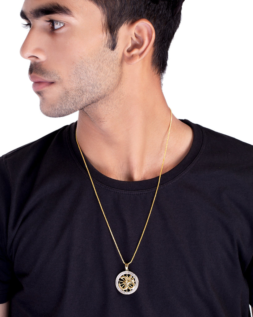 Aastik OM in a Chakra Pendant – VOYLLA