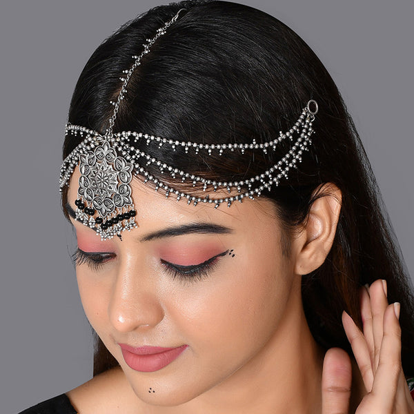 Nrityotsava Falguni Mathpatti – VOYLLA